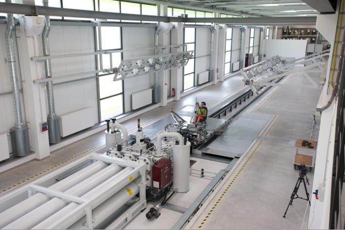 The Technology Behind the Car Safety Crash Tests - MATLAB & Simulink