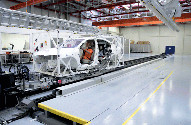 The Technology Behind the Car Safety Crash Tests - MATLAB & Simulink